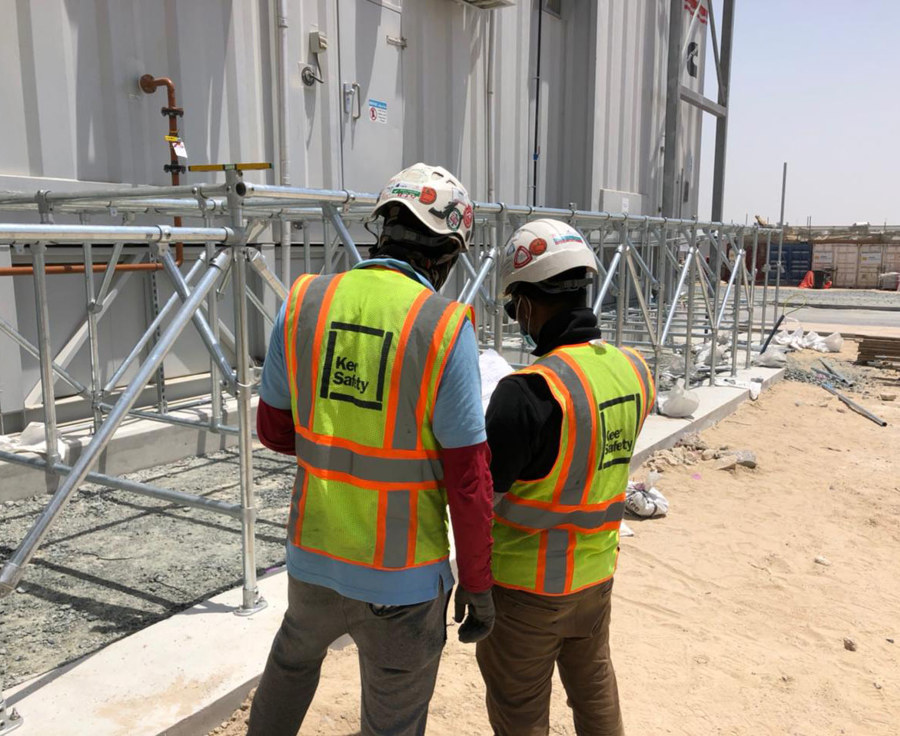 Bespoke Mobile Work Platforms for Bus Maintenance - Kee Safety